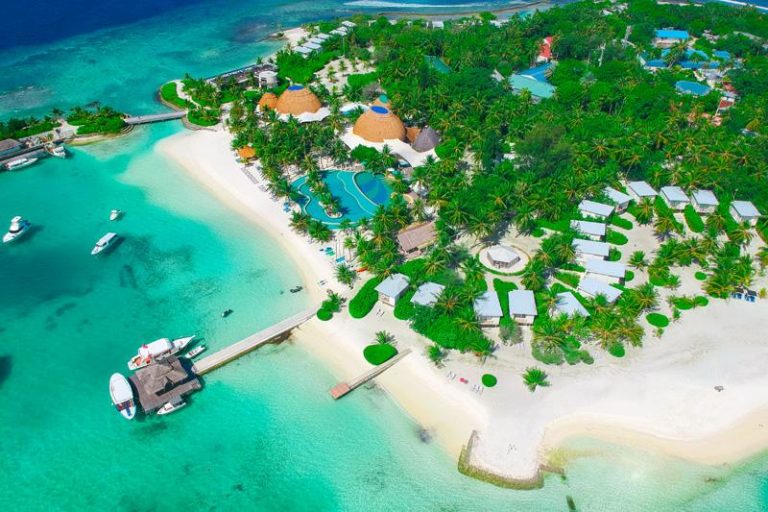 Holiday Inn Resort Kandooma Maldives Review: A Family Fun Getaway