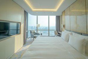 HOTEL REVIEW: Vinpearl Luxury Landmark 81 Saigon